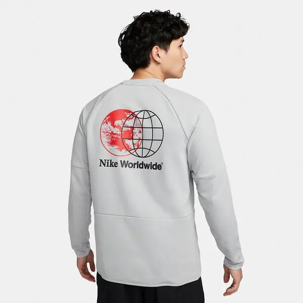 Nike Dri-fit Gfx Crewneck Sweatshirt
