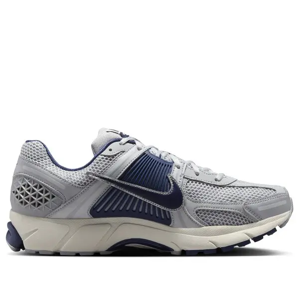 Nike Zoom Vomero 5 Sneakers