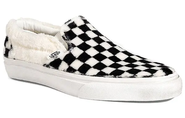 VANS Classic Slip-on Sherpa Sneakers