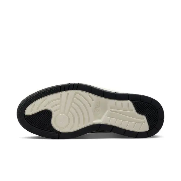 JORDAN 1 Elevate High Sneakers - Black/white