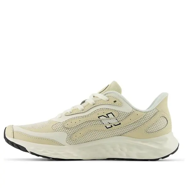 NEW BALANCE Fresh Foam Arishi V4 Sneakers - Beige/white/black