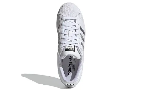 Adidas Superstar Low Top Sneakers - White/silver