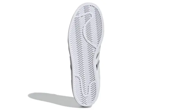 Adidas Superstar Low Top Sneakers - White/silver