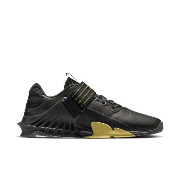 Nike Savaleos "black Gold" Athletic Sneakers - Black/gold
