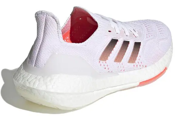 Adidas Ultraboost 22 Heat.rdy Sneakers