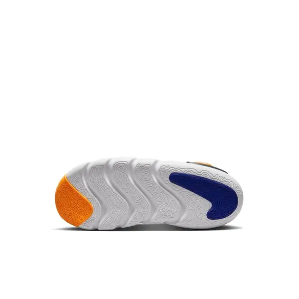 Nike Dynamo Go Sneakers
