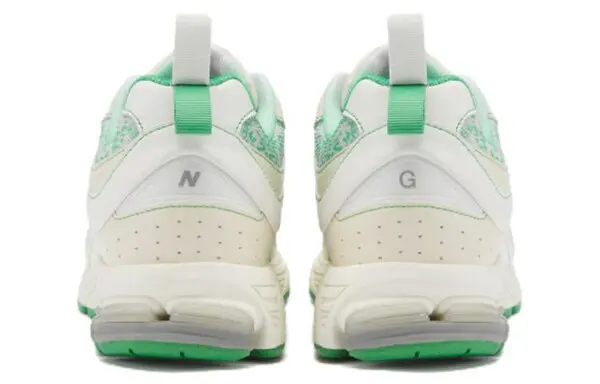 NEW BALANCE X Ganni 2002r 'turtledove' Sneakers - Light Cream/green