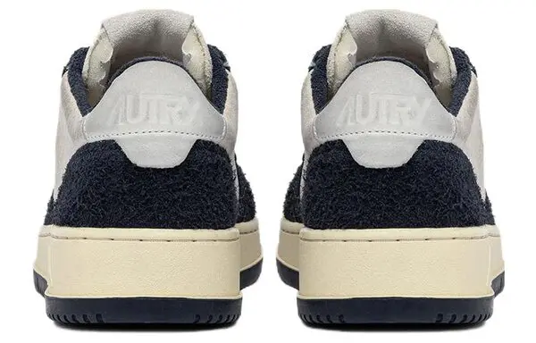 AUTRY Medalist Low Goatskin Sneakers - White/black
