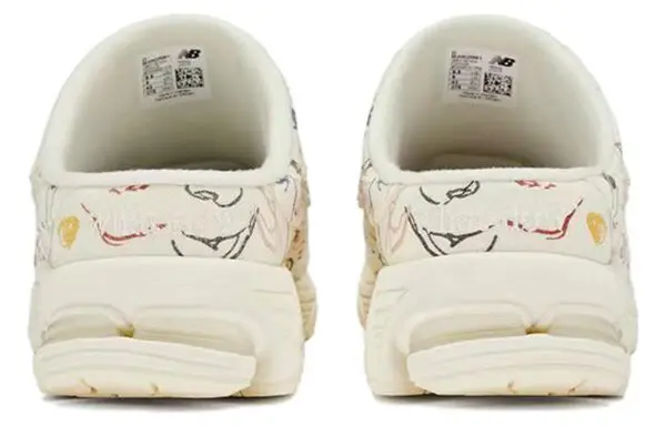 NEW BALANCE X Bryant Giles 2002r Mule "the Artists Shoe - Cream