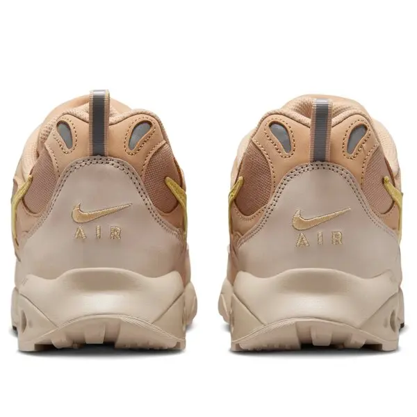 Nike Terra Humara Sneakers - Sesame/sanddrift-saturn Gold