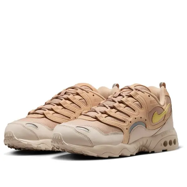 Nike Terra Humara Sneakers - Sesame/sanddrift-saturn Gold