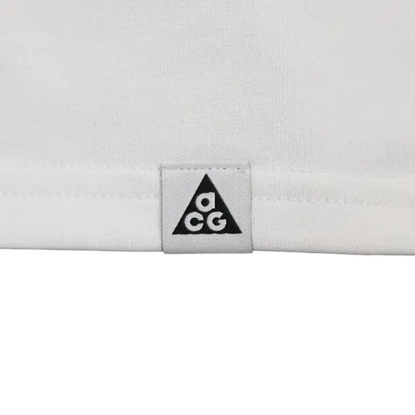 Nike Dri-fit Graphic T-shirt Asia Sizing - White