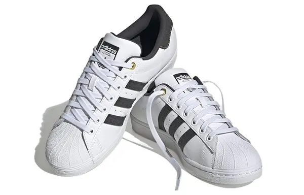 Adidas Superstar Sneakers