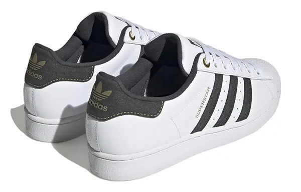 Adidas Superstar Sneakers