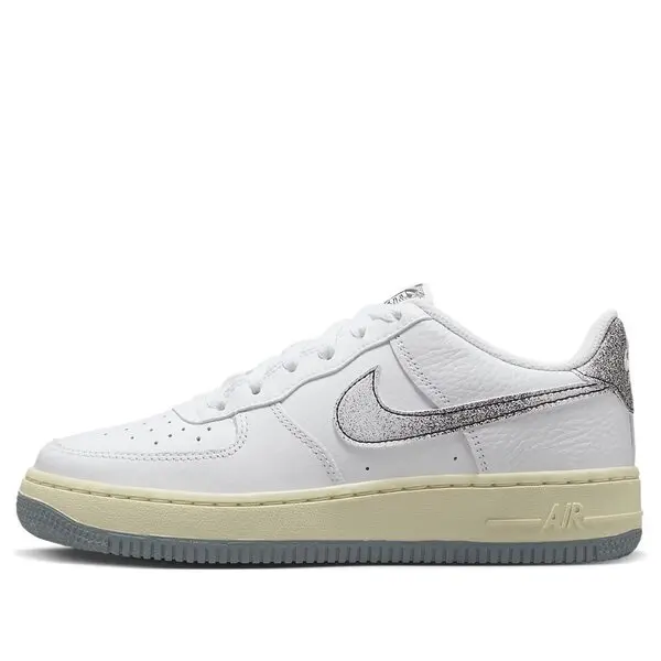 Nike Force 1 Low Lv8 3 Sneakers - White/beach/white