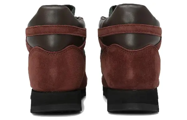 NEW BALANCE Rainier Trail Boots - Red/black