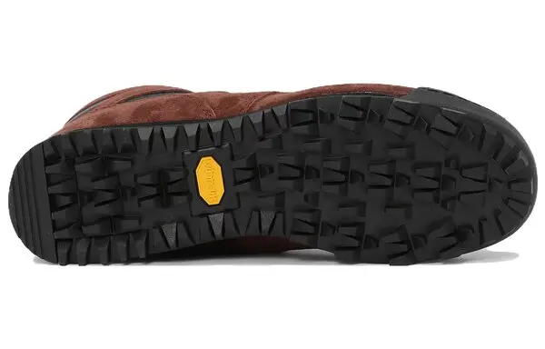 NEW BALANCE Rainier Trail Boots - Red/black