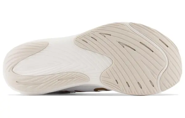 NEW BALANCE Fuelcell Rebel V3 Permafrost Sneakers - Cream/white