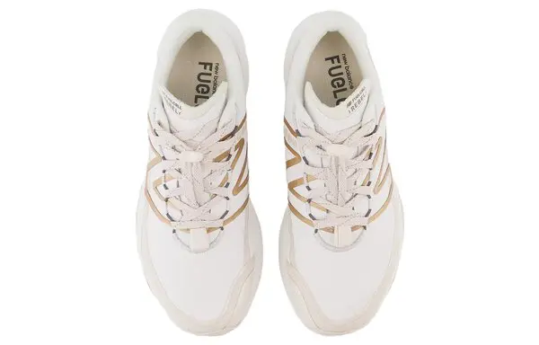 NEW BALANCE Fuelcell Rebel V3 Permafrost Sneakers - Cream/white
