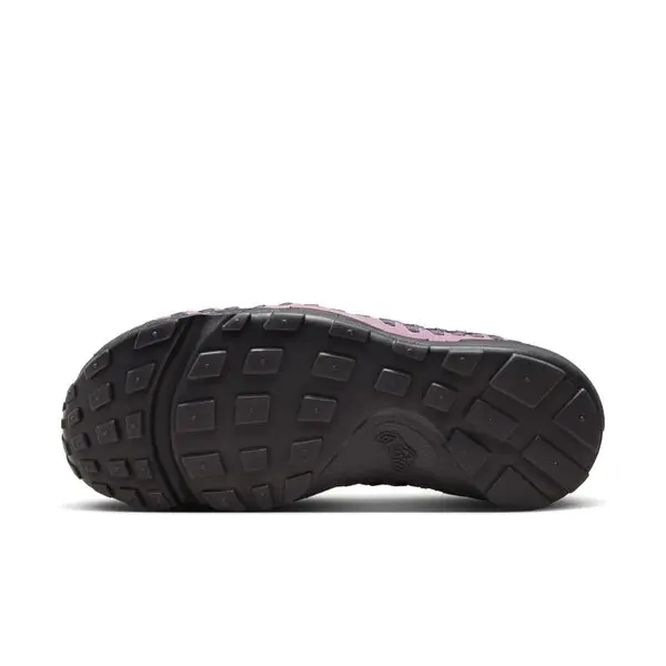 Nike Footscape Woven Sneakers