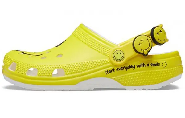 CROCS X Classic Crossover Clogs
