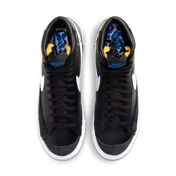 Nike Blazer Mid '77 Se Sneakers - Black/white/hyper Royal
