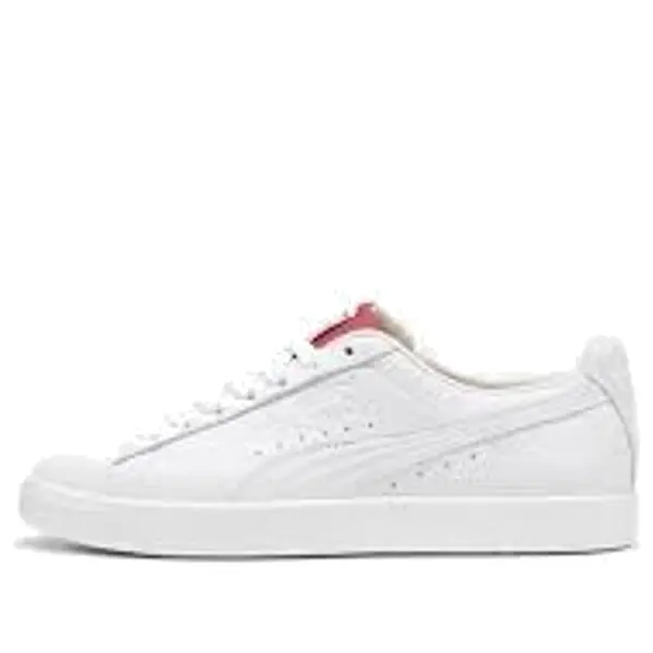PUMA Clyde Varsity 2 Sneakers