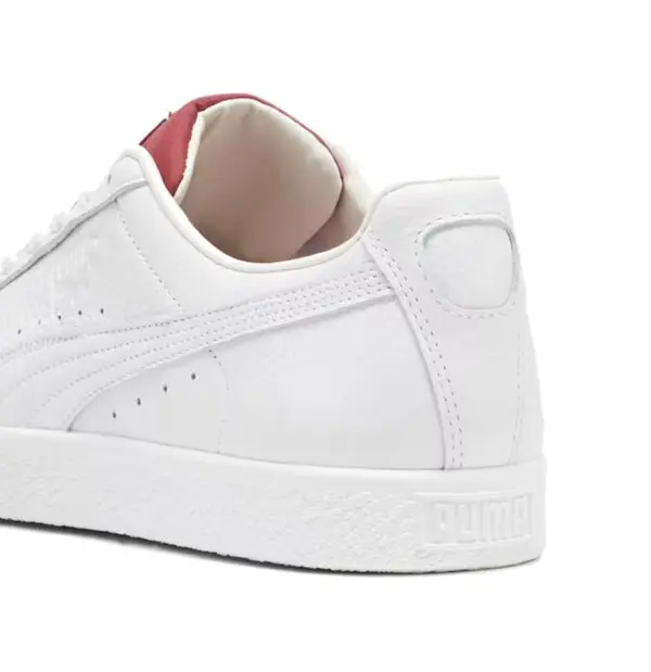 PUMA Clyde Varsity 2 Sneakers