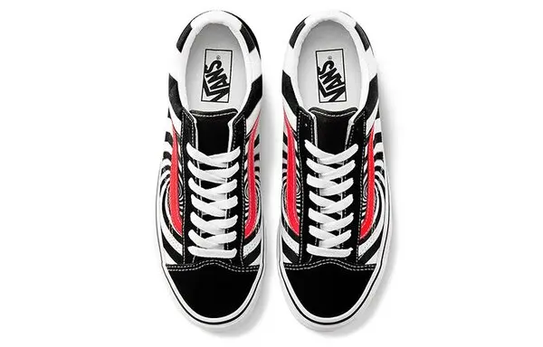 VANS Style 36 "swirl" Low Top Sneakers - Black/white