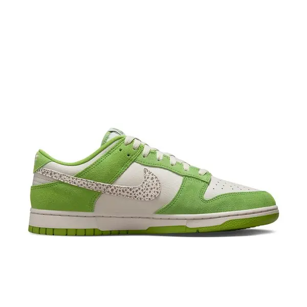 Nike Dunk Low Safari Swoosh Chlorophyll - Cream/green