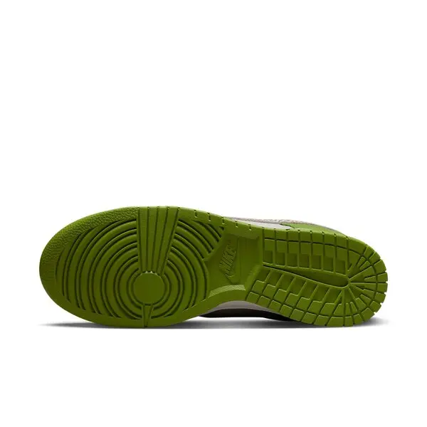 Nike Dunk Low Safari Swoosh Chlorophyll - Cream/green