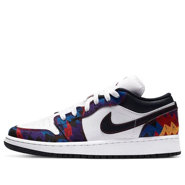 JORDAN 1 Low Se Sneakers