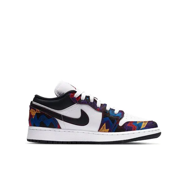 JORDAN 1 Low Se Sneakers