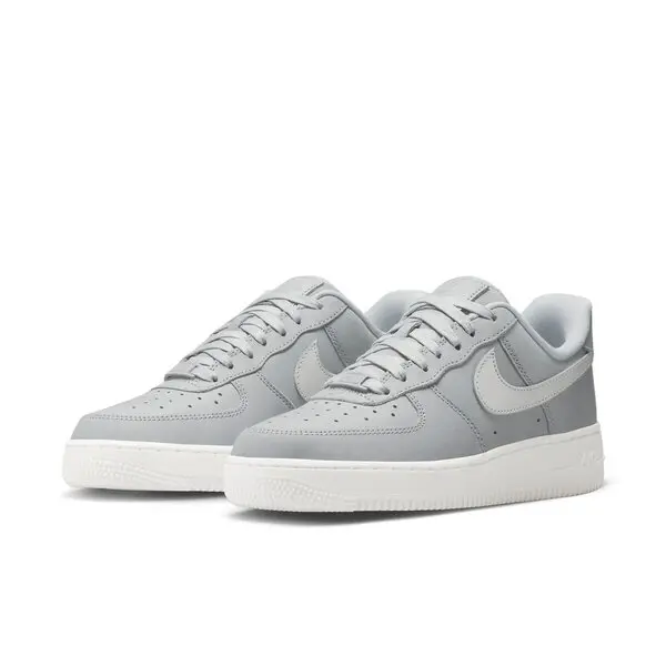 Nike Force 1 Premium Sneakers