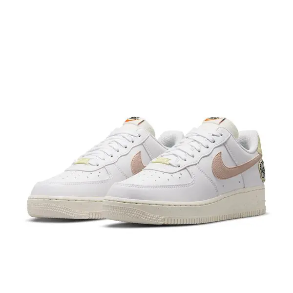 Nike Force 1 '07 Se "flower Power" Sneakers - White/pink/yellow
