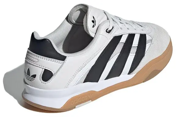 Adidas Originals Predator Mundial Sneakers - White/black