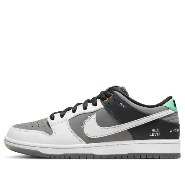 Nike Dunk Low 'camcorder' Sneakers - Grey