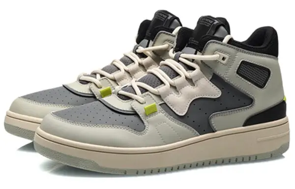 LI-NING Basketball Mid Top Sneakers