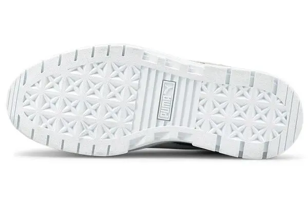 PUMA Mayze Sneakers