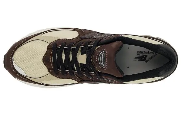 NEW BALANCE 2002r Gore-tex Sneakers - Black Coffee/sandstone/stoneware