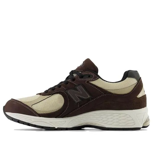 NEW BALANCE 2002r Gore-tex Sneakers - Black Coffee/sandstone/stoneware