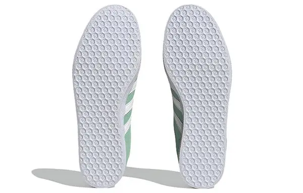 Adidas Gazelle Low Top Sneakers - Pulse Mint/cloud White/gold Metallic