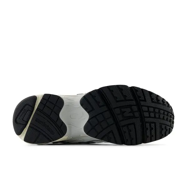 NEW BALANCE 725 Athletic Sneakers - White/silver