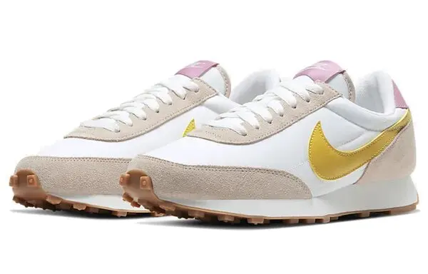 Nike Daybreak "fossil Stone Saffron Quartz - Gray/white/fiery Red