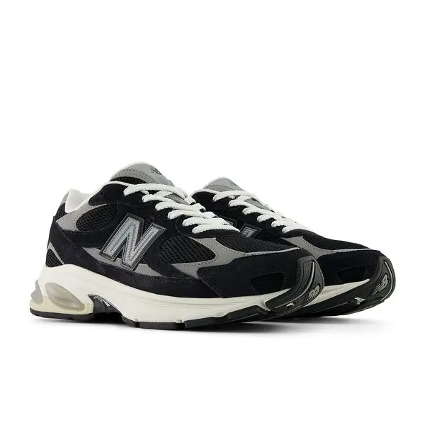 NEW BALANCE 2010 Sneakers - Black/phantom Grey