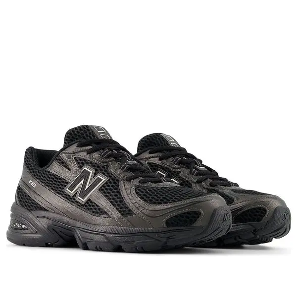 NEW BALANCE 740 Sneakers - Black/metallic
