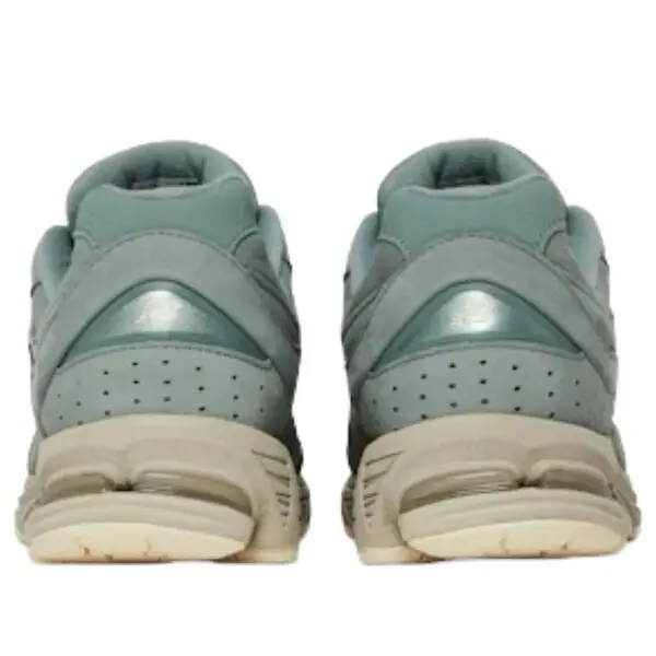 NEW BALANCE X Kith 2002r "pistachio" Sneakers - Grey/green