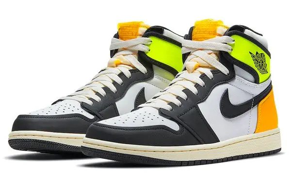 JORDAN Air 1 Retro High Og "volt Gold - White