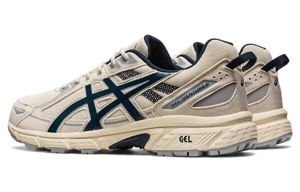 Asics Gel-venture Sps Sneakers - White/blue