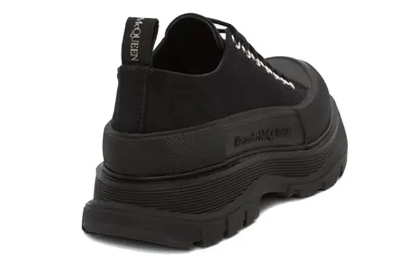 Alexander McQueen Tread Slick Lace Up Sneakers - Black